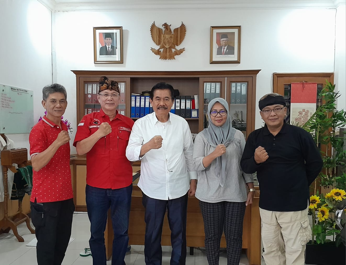 “KETUA RW 12 KELAPA GADING 15 TAHUN MENGABDI “ - KORAN JOKOWI